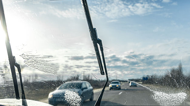 4 Types of Common Wiper Malfunctions - Car Fix Book